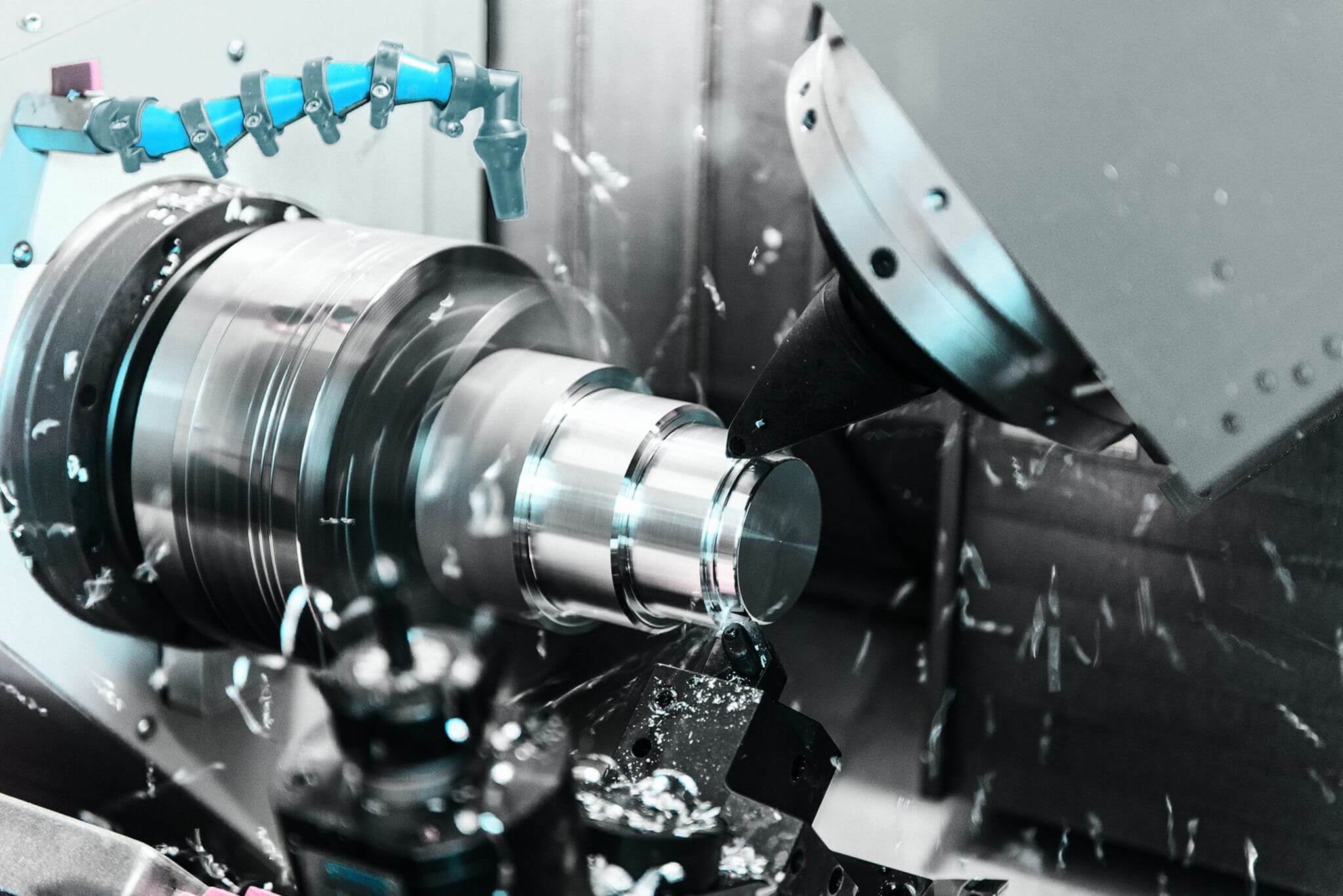 CNC Machining Vs. Manual Machining: A Comprehensive Comparison | Xavier