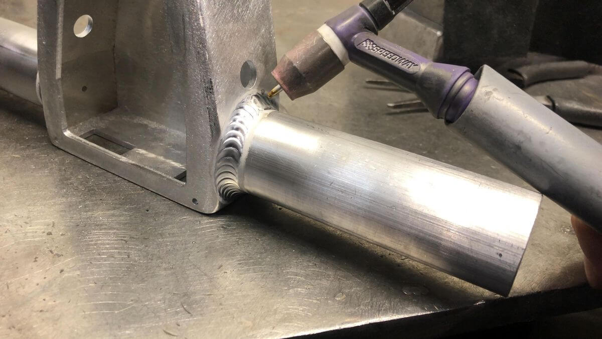 Welding Cast Aluminum: The Ultimate Guide To Tips And Techniques | Xavier